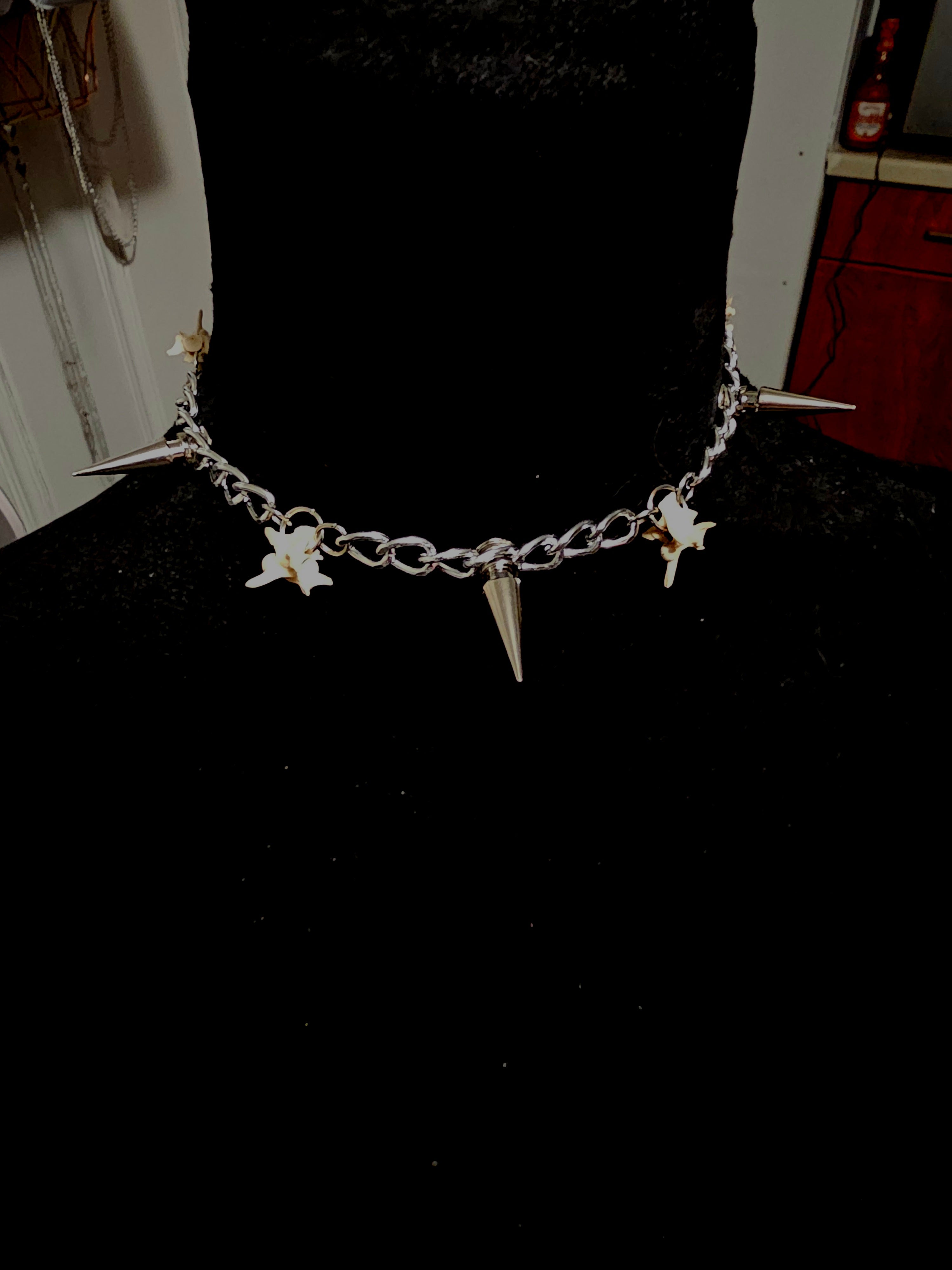 Bone Spike Collar – Chain Link Reaction