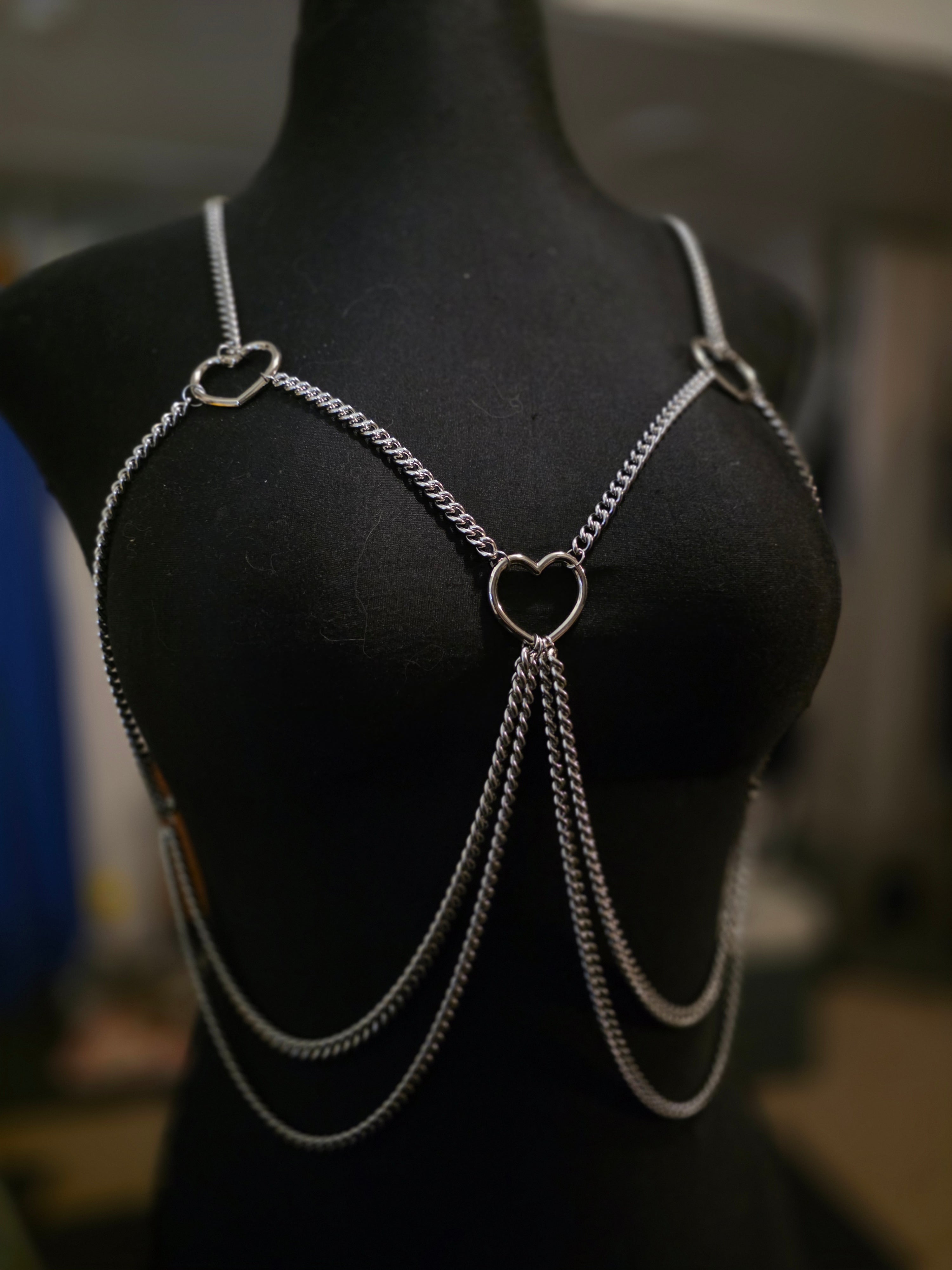 Heart Harness I – Chain Link Reaction